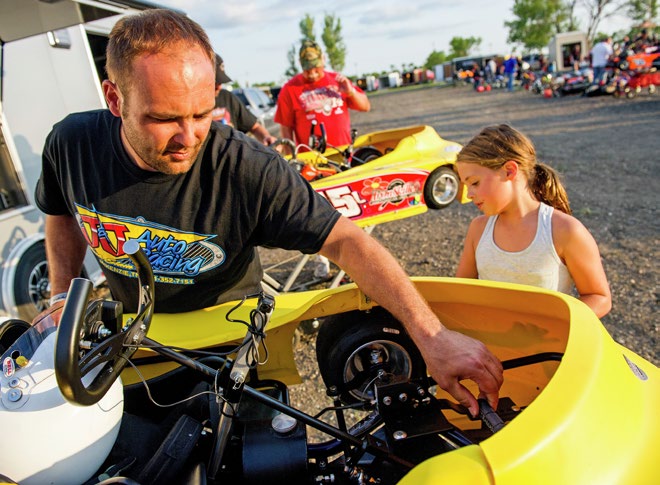 nick wagner the forum world of outlaws sprint car racer donny schatz ...