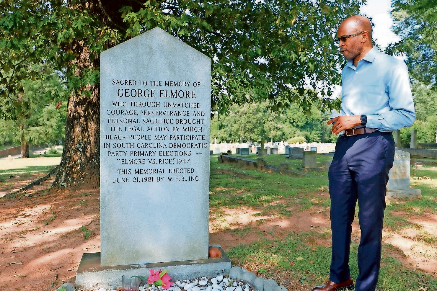 SEANNA ADCOX/STAFF University of South Carolina professor Bobby ...