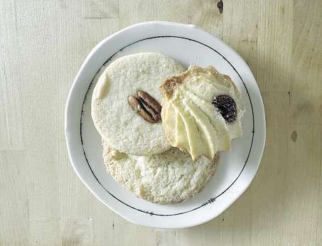 jackie varriano the seattle times bothell s hillcrest bakery ...