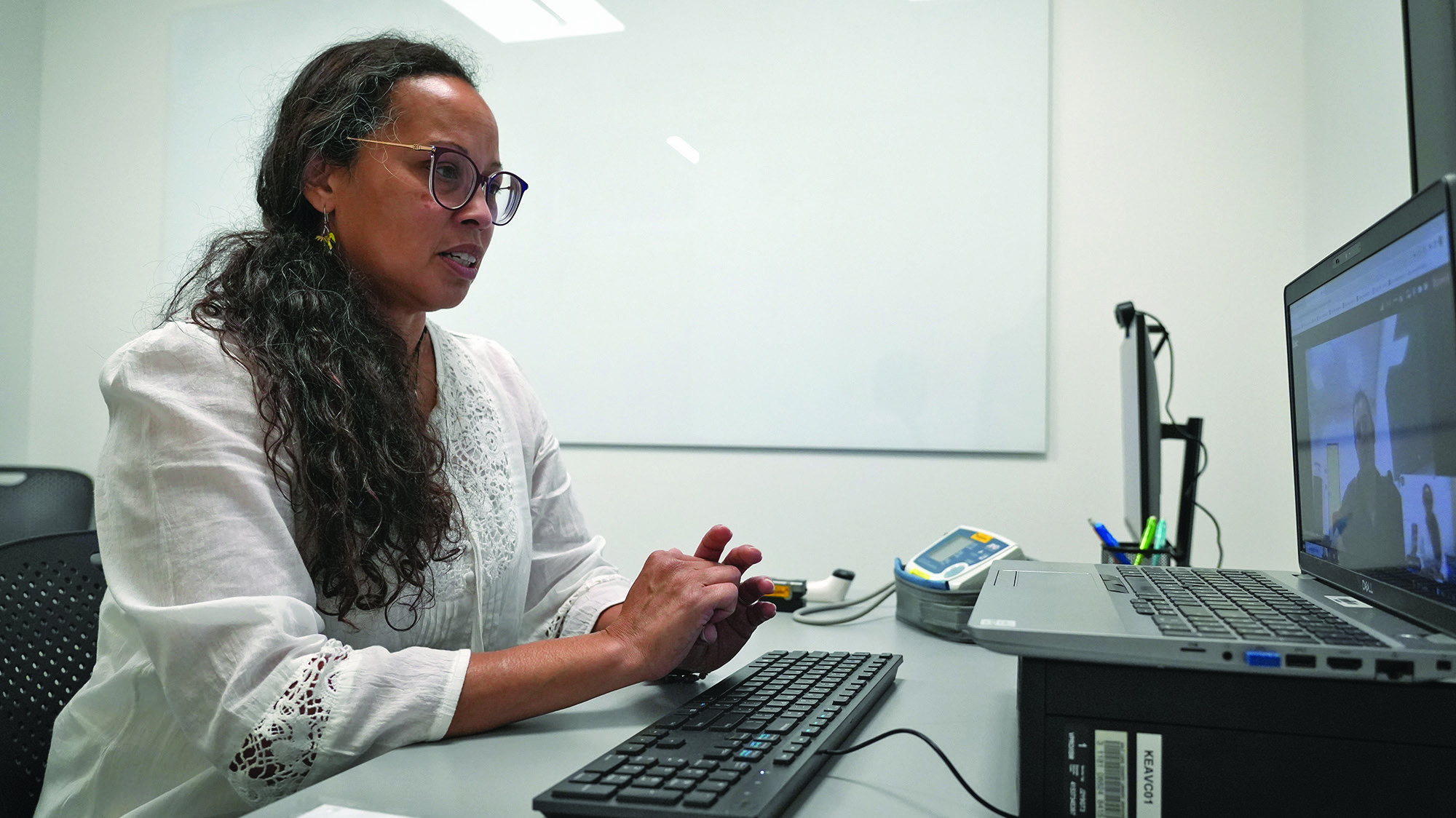 kearns librarian vanessa lindquist demonstrates how the public can ...