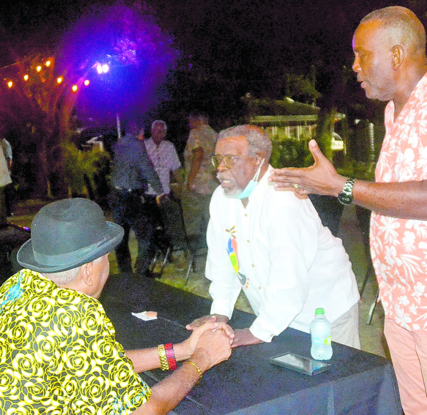tunapuna mp esmond forde right in deep conversation with engineer dr ...