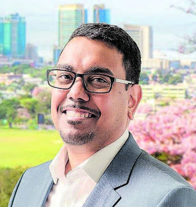 dr ravi rampersad hrmatt s conference speaker and senior manager ...