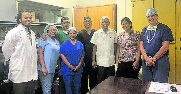 Dr Kamal Rampersad (third from right) and Chief Cardiac Surgeon ...